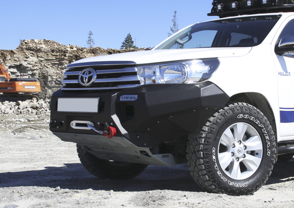 RIVAL Front bumper Toyota Hilux Revo no led - Trail Nomad